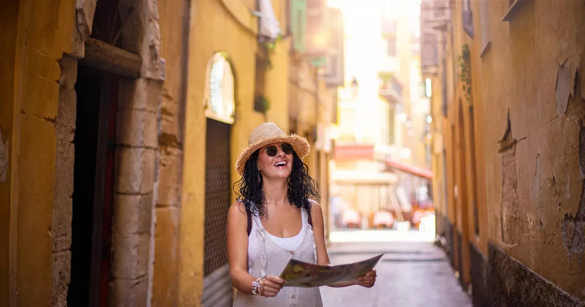 The best neighborhoods to visit in Nice - Lonely Planet